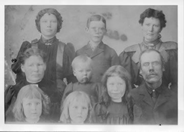 William Robb and Helen Bell: George Drummond Robb and Caroline Jones